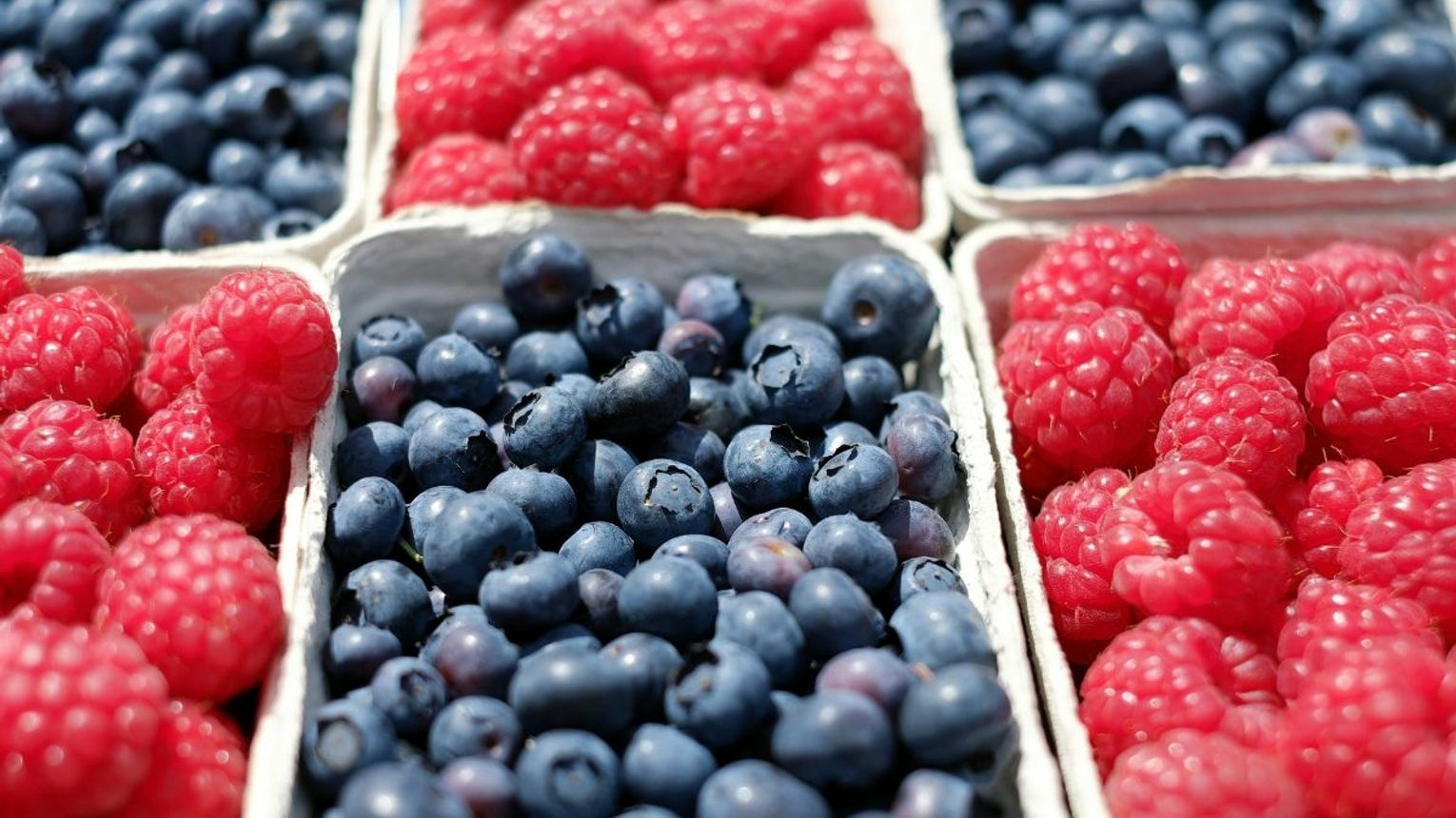 Jagodzianki są drogie, bo jagód mało. Znowu winna pogoda